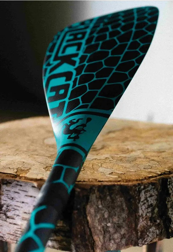 Kolfiber – Black Cat Boards